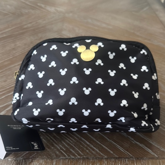 Disney | Bags | Disney Black And Gold Mickey Mouse Fanny Pack Bag ...